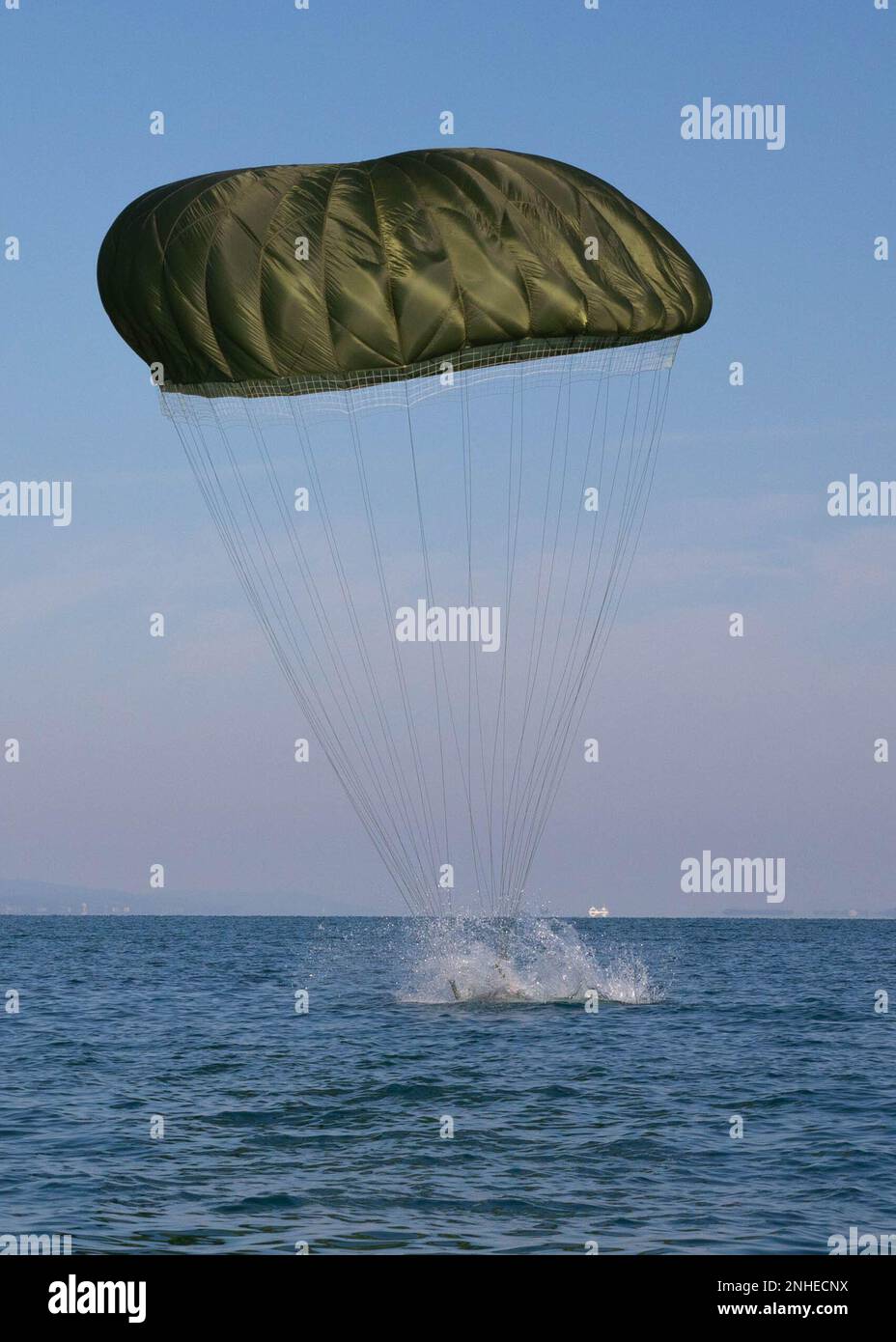 German paratrooper parachute Banque de photographies et d’images à ...