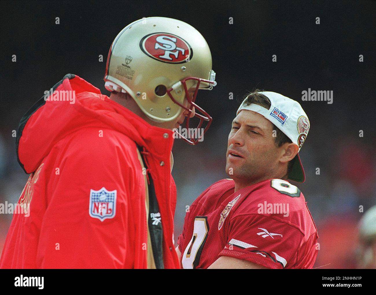 49ERS GRBAC2/C/29SEP96/SP/MACOR On the sdielines quarterbacks Elvis ...