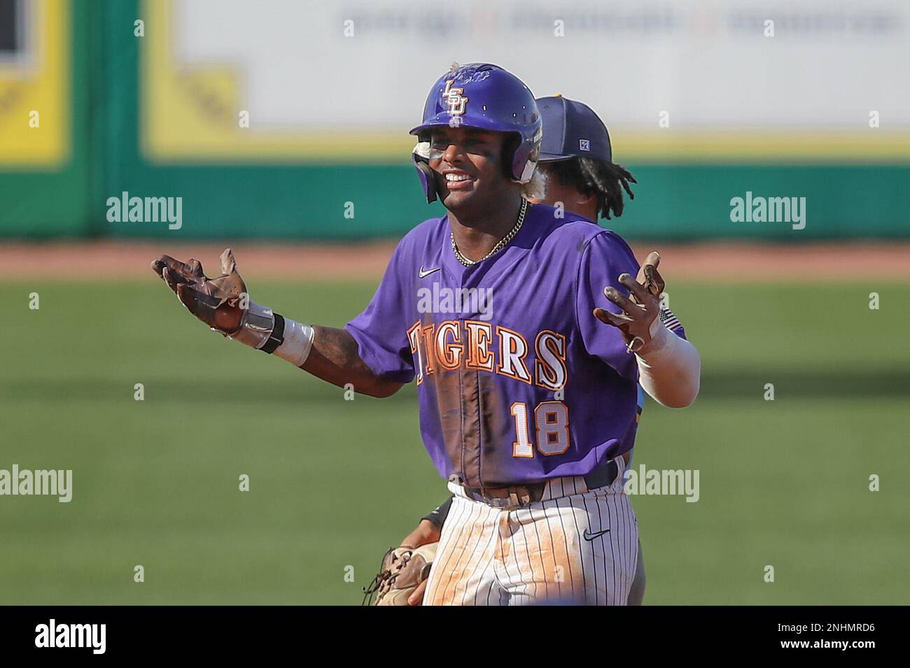 21 février 2023 : le Tre' Morgan de LSU (18) signale à nouveau le ...