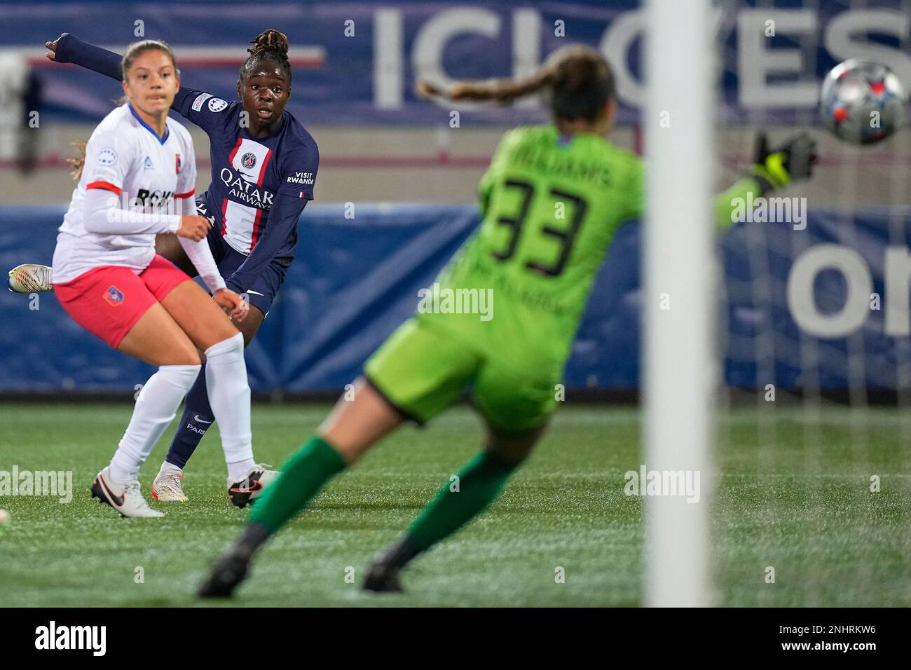 PARIS, FRANCE - NOVEMBER 23: Sandy Baltimore kicks the ball in the goal ...