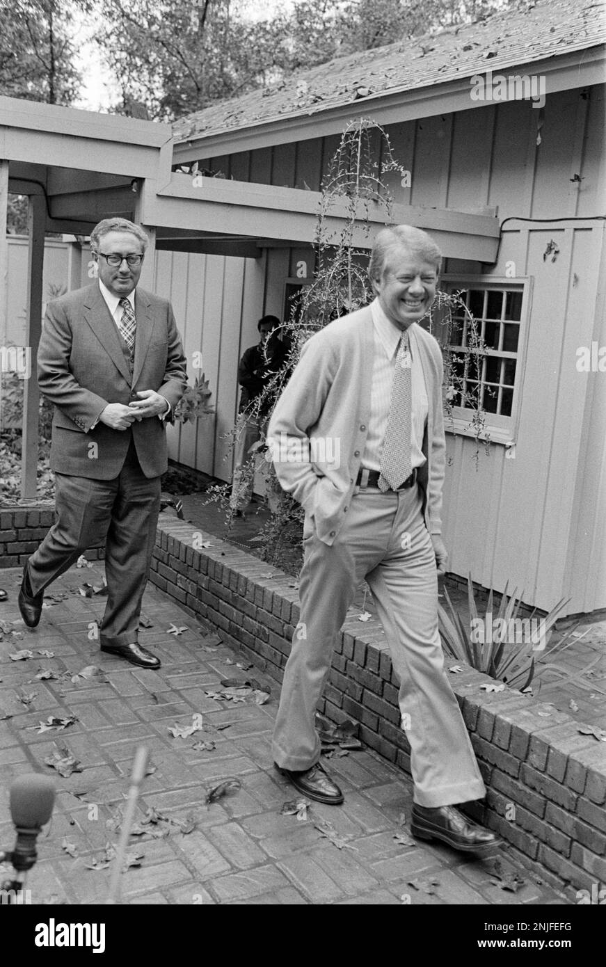 Le président élu, Jimmy carter, et le vice-président élu, Walter ...