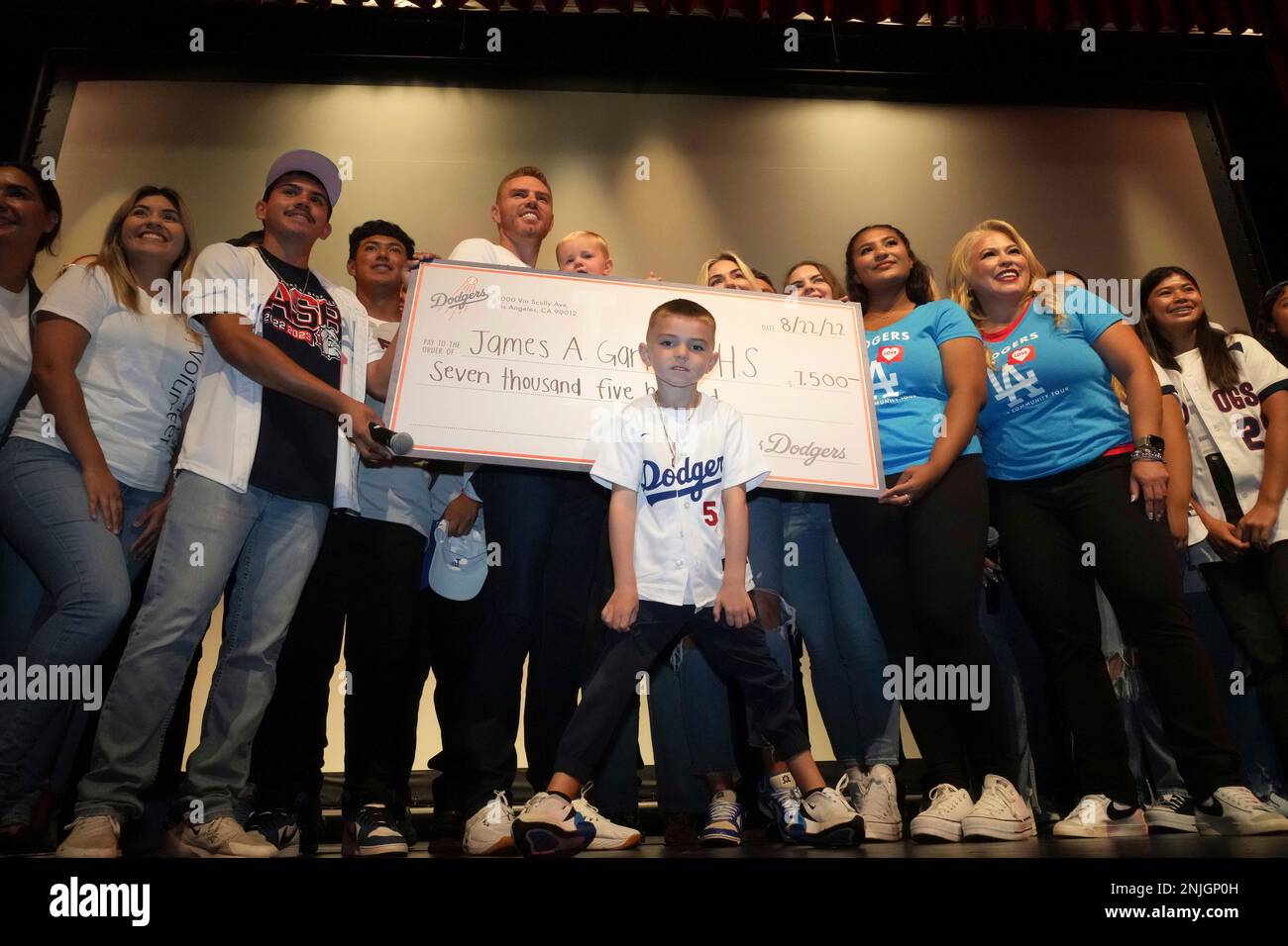 Los Angeles Dodgers first baseman Freddie Freeman and wife Chelsea ...