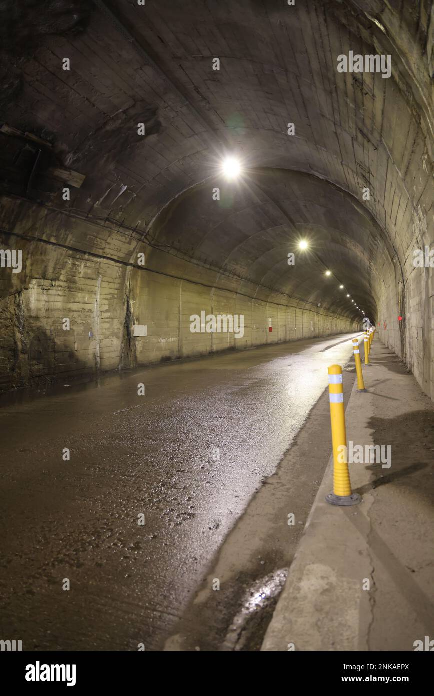 Tunnel de Bâlea, entre Capra et Lac de Bâlea, sur la route ...