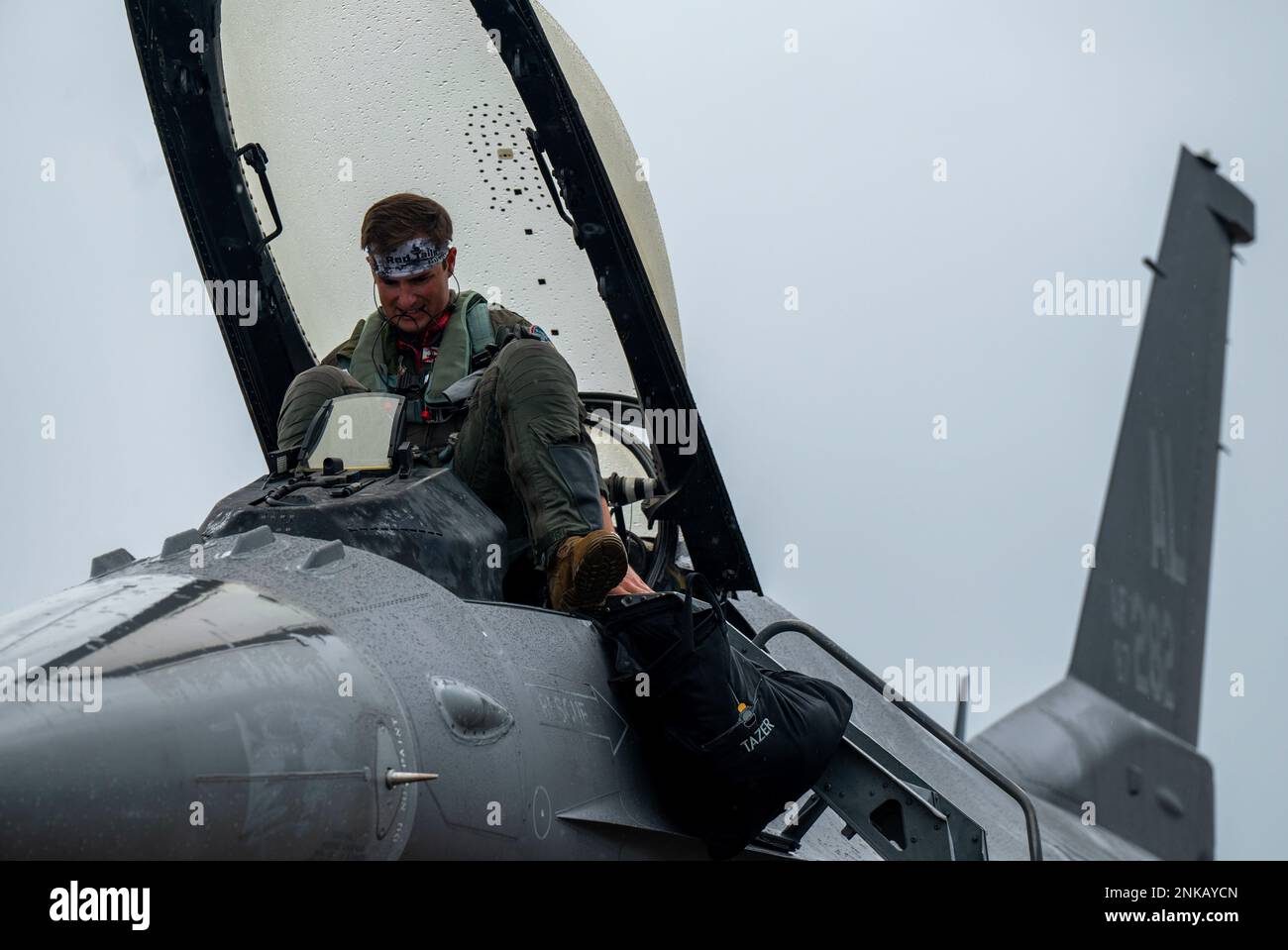 ÉTATS-UNIS Le capitaine de la Force aérienne, « Tazer » Palmer, pilote ...