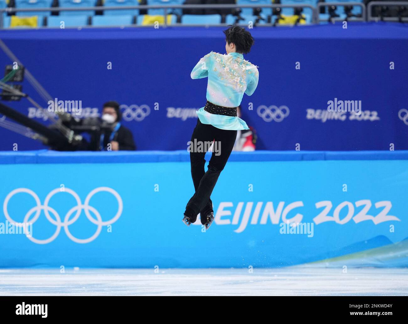 Yuzuru Hanyu of Japan challenges the quadruple axel jump during the Men ...