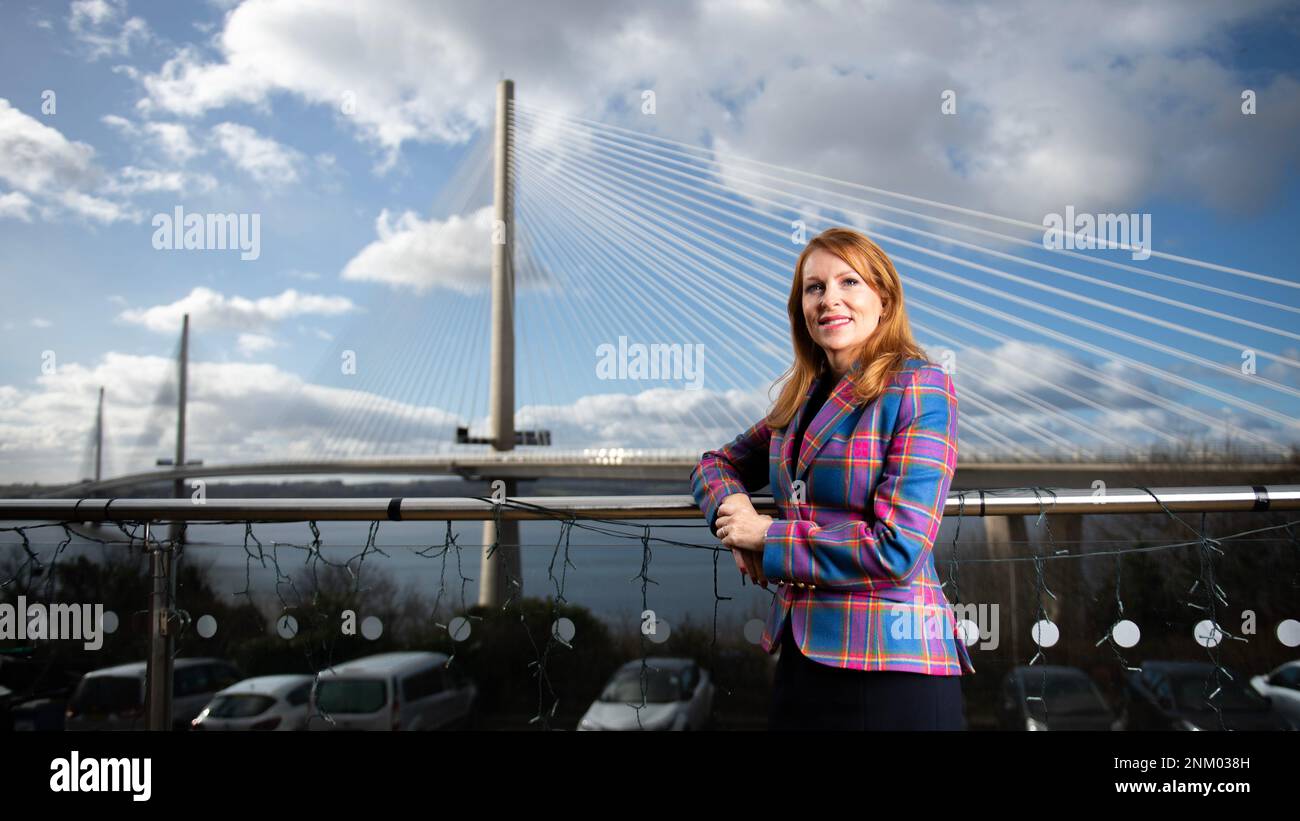 Ash regan construisant des ponts Banque de photographies et d’images à ...