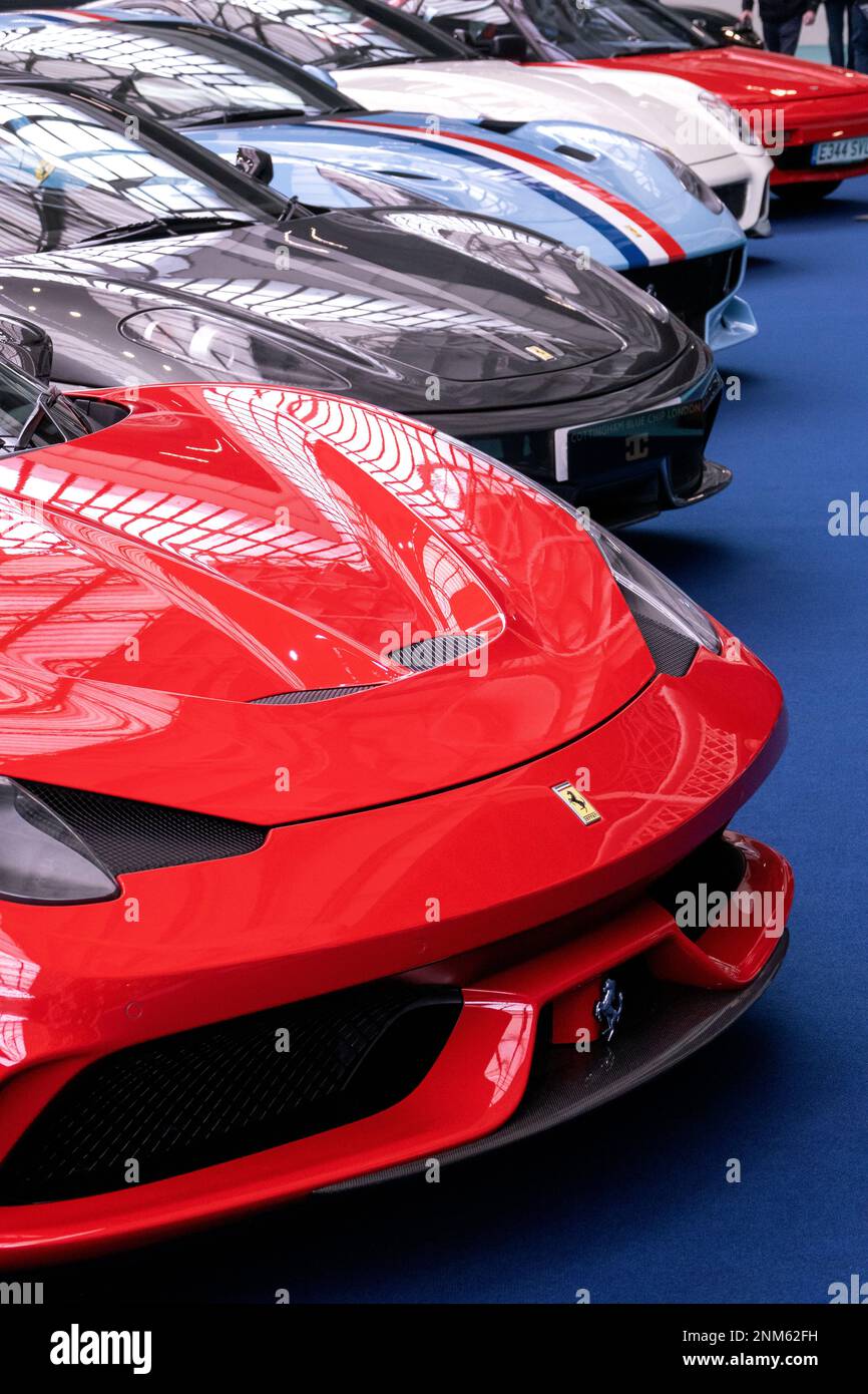 Salon de voitures classiques de londres 2023 Banque de photographies et d’images à haute ...