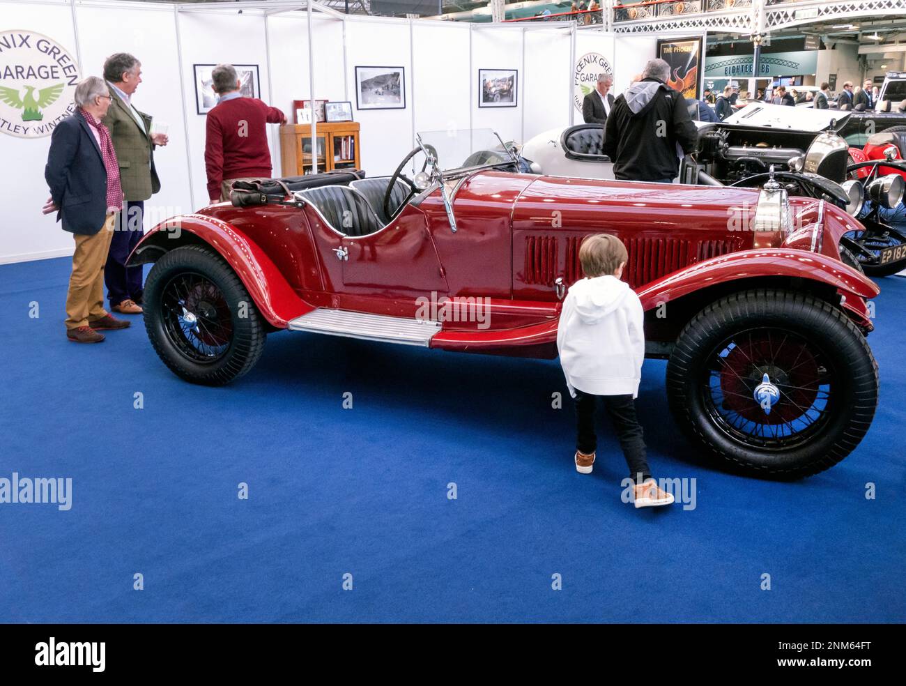 Salon de voitures classiques de londres 2023 Banque de photographies et d’images à haute ...