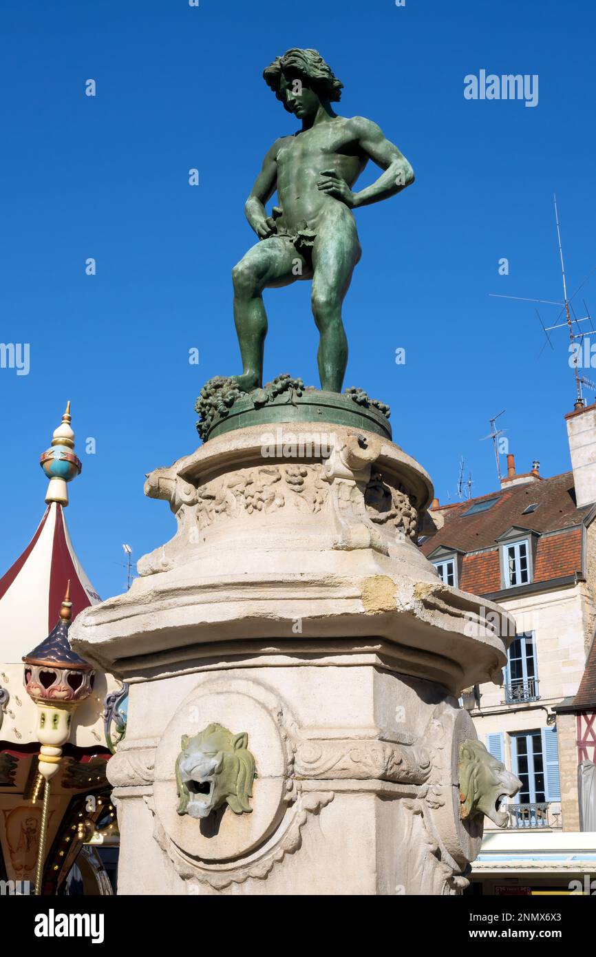 Statue in place francois rude Banque de photographies et d’images à ...