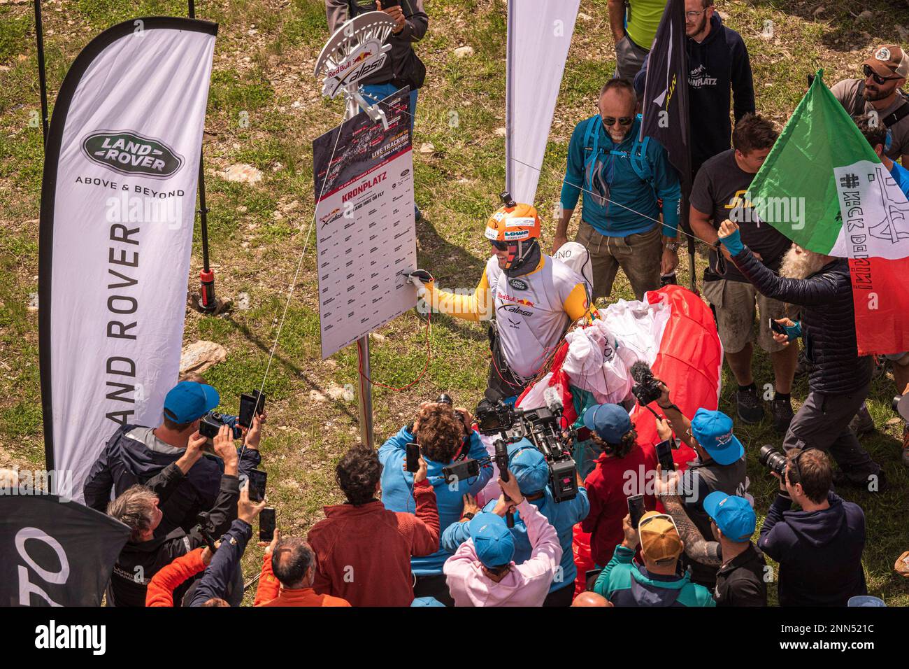 Swiss paraglider Chrigel Maurer claimed his seventh consecutive Red ...