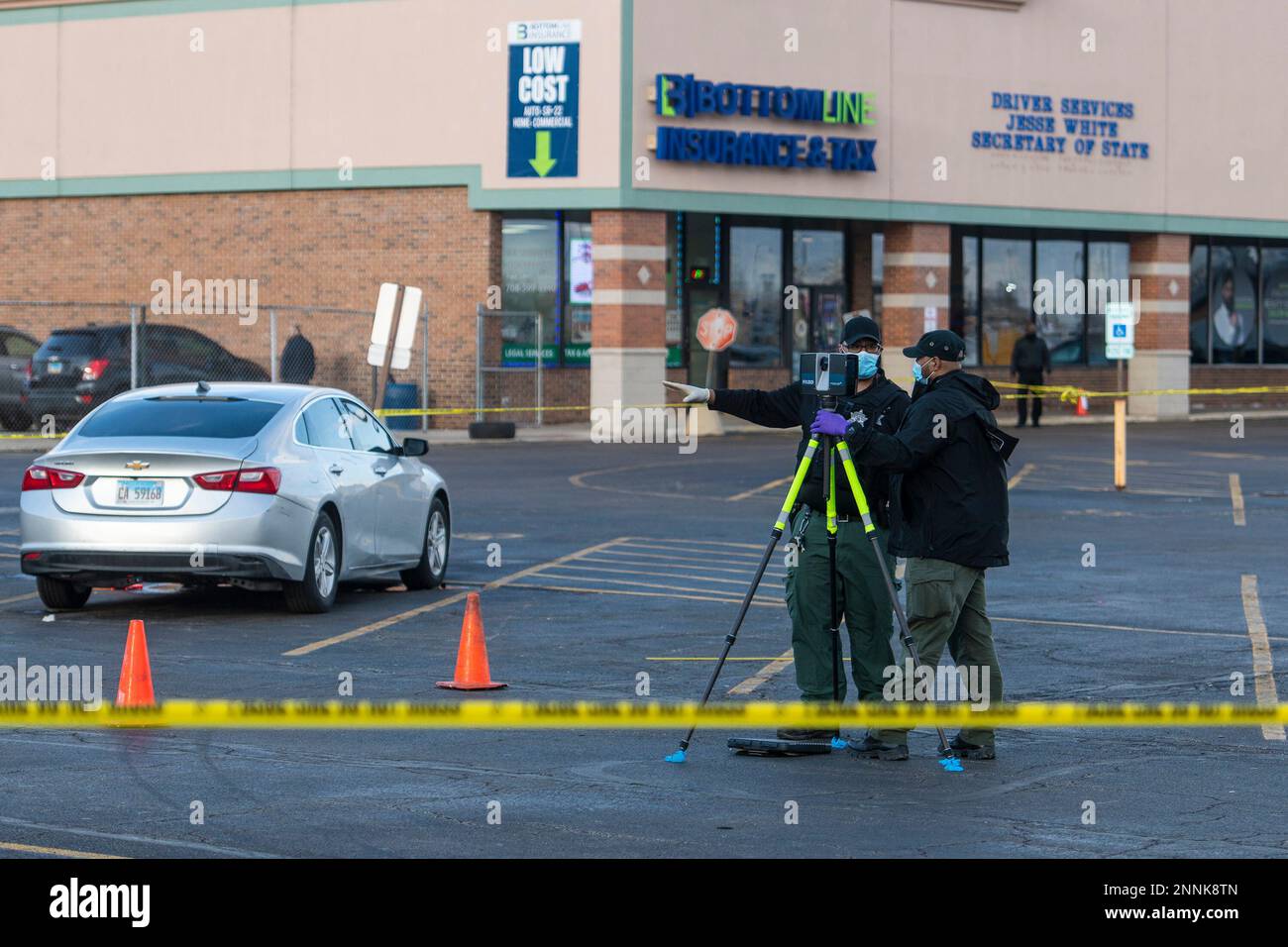 Police from many local law enforcement agencies, including Illinois ...