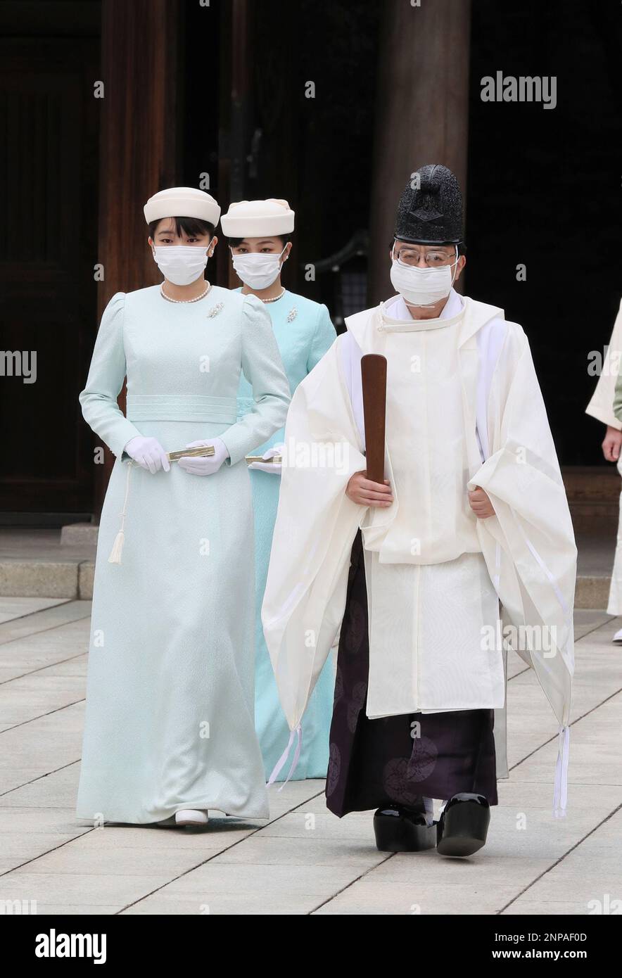 Princess Mako and Princess Kako of Akishino visit Meiji Jingu Shrine to ...