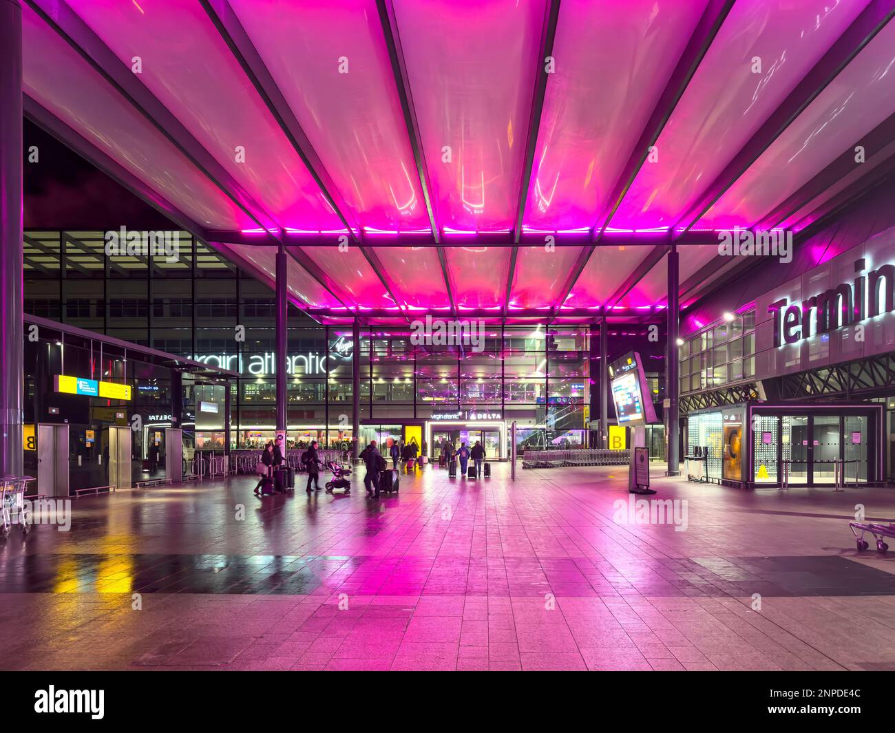 Heathrow airport terminal 3 Banque de photographies et d’images à haute ...