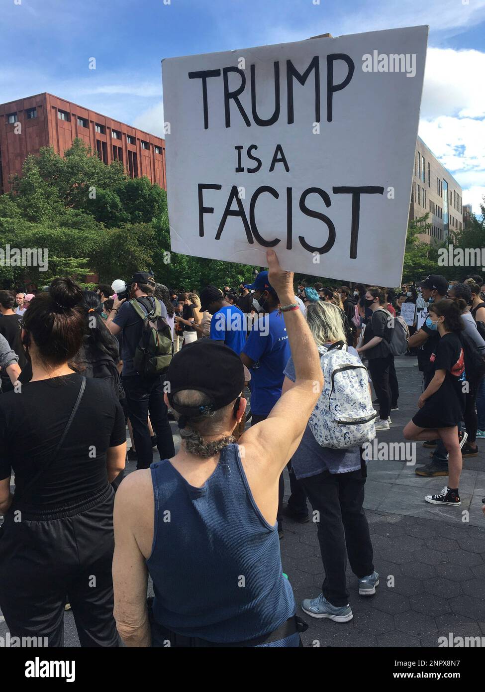 Photo by: zz/STRF/STAR MAX/IPx 2020 6/18/20 Demonstrators protesting ...