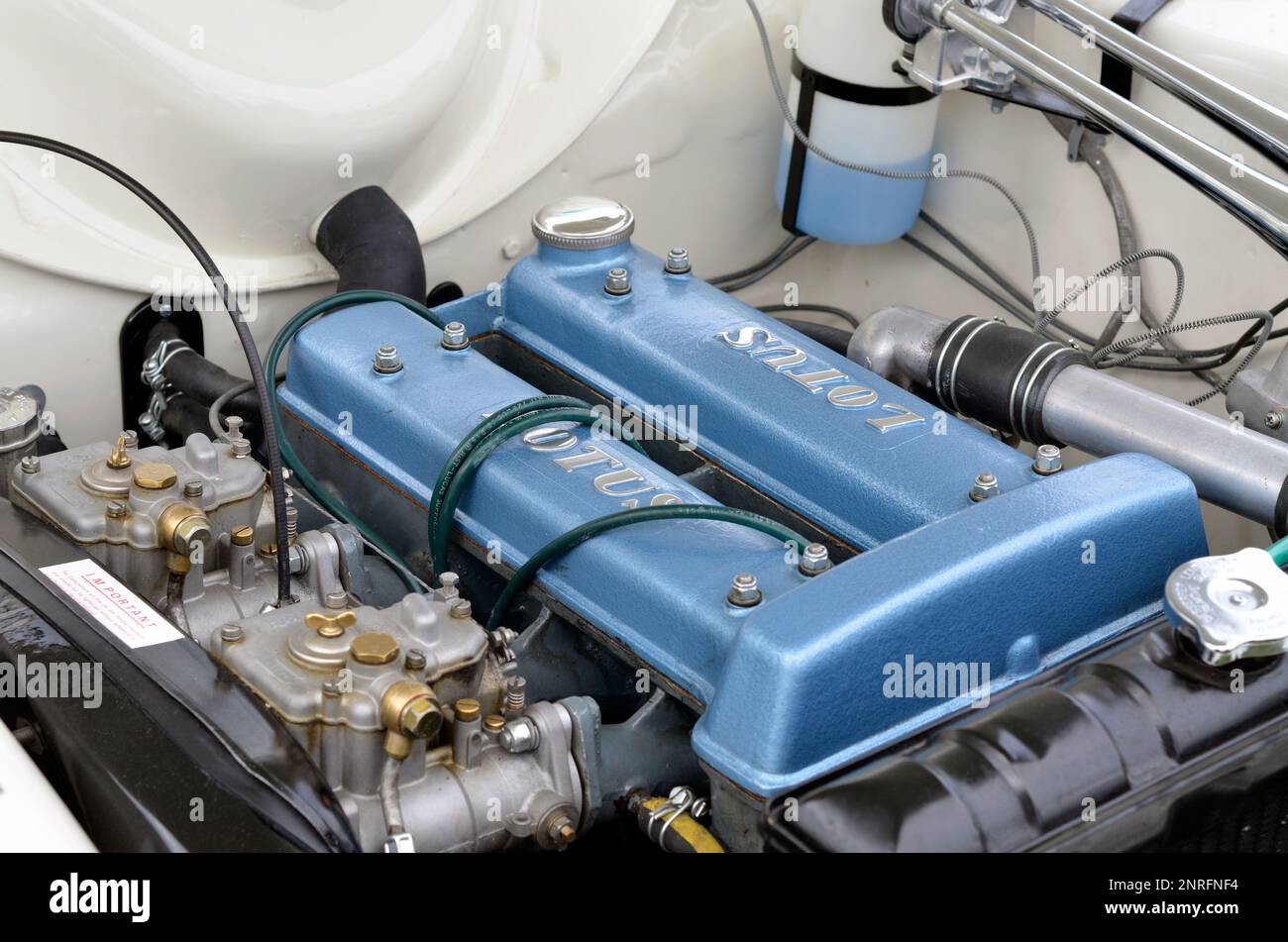 Twin cam engine Banque de photographies et d’images à haute résolution ...