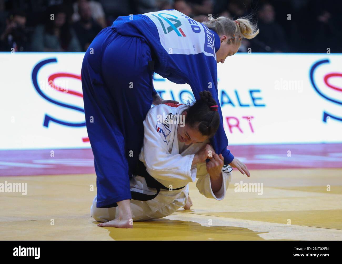 MATIC BARBARA du KAZAKHSTAN et JAGER HILDE des PAYS-BAS lors du Judo ...