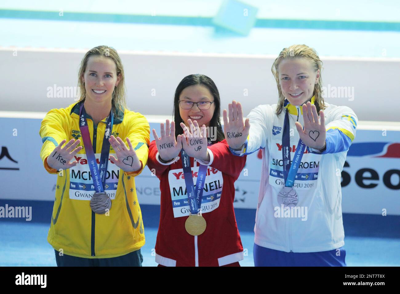 (L to R) Australia's McKEON Emma, bronze of Swimming Women's 100m ...