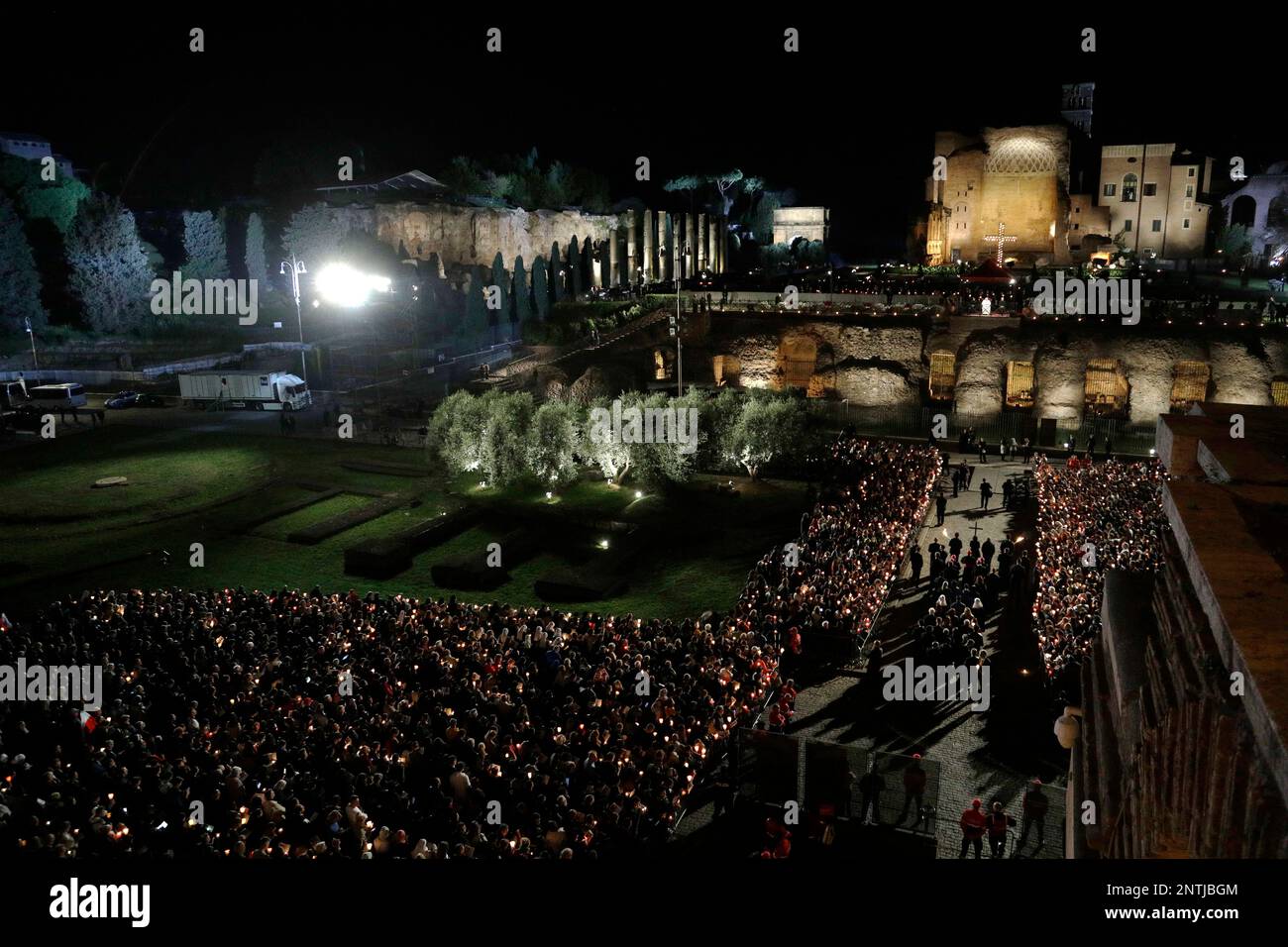 Pope Francis presides over the Via Crucis (Way of the Cross) torchlight ...