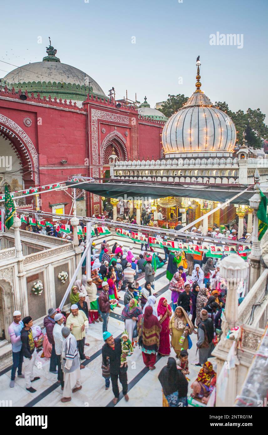 Nizamuddin west Banque de photographies et d’images à haute résolution ...