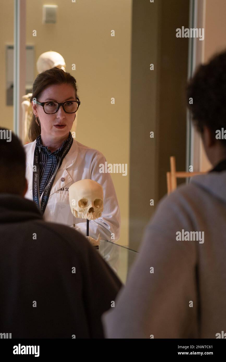 Le Dr Rene Zielinski, archéologue et expert en rétablissement ...