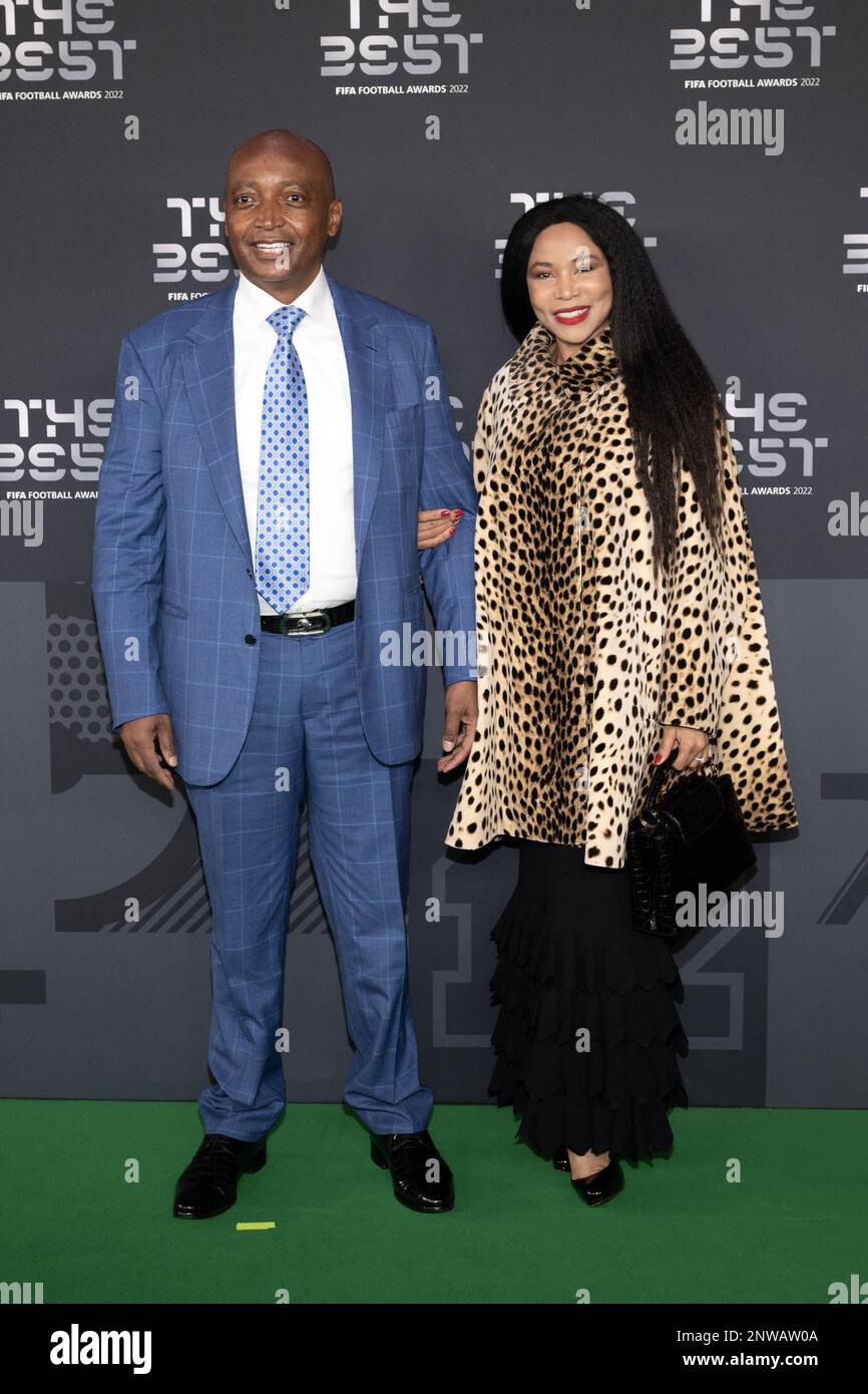 Patrice Motsepe, présidente de la Confédération africaine du football ...