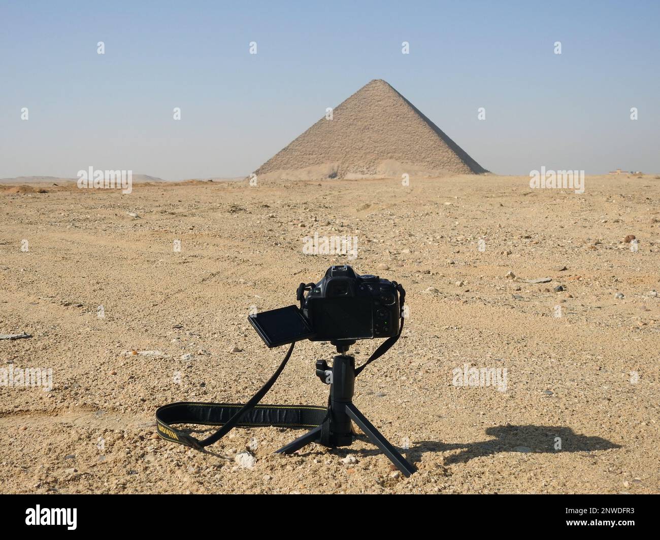 Giza, Egypte, 26 janvier 2023: Un appareil photo numérique Nikon sur un ...