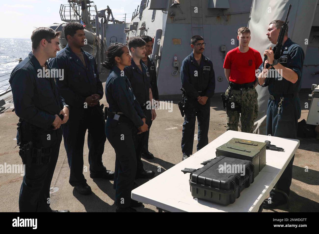 230206-N-JO162-1021 GULF OF ADEN (6 février 2023) classe 1st du ...