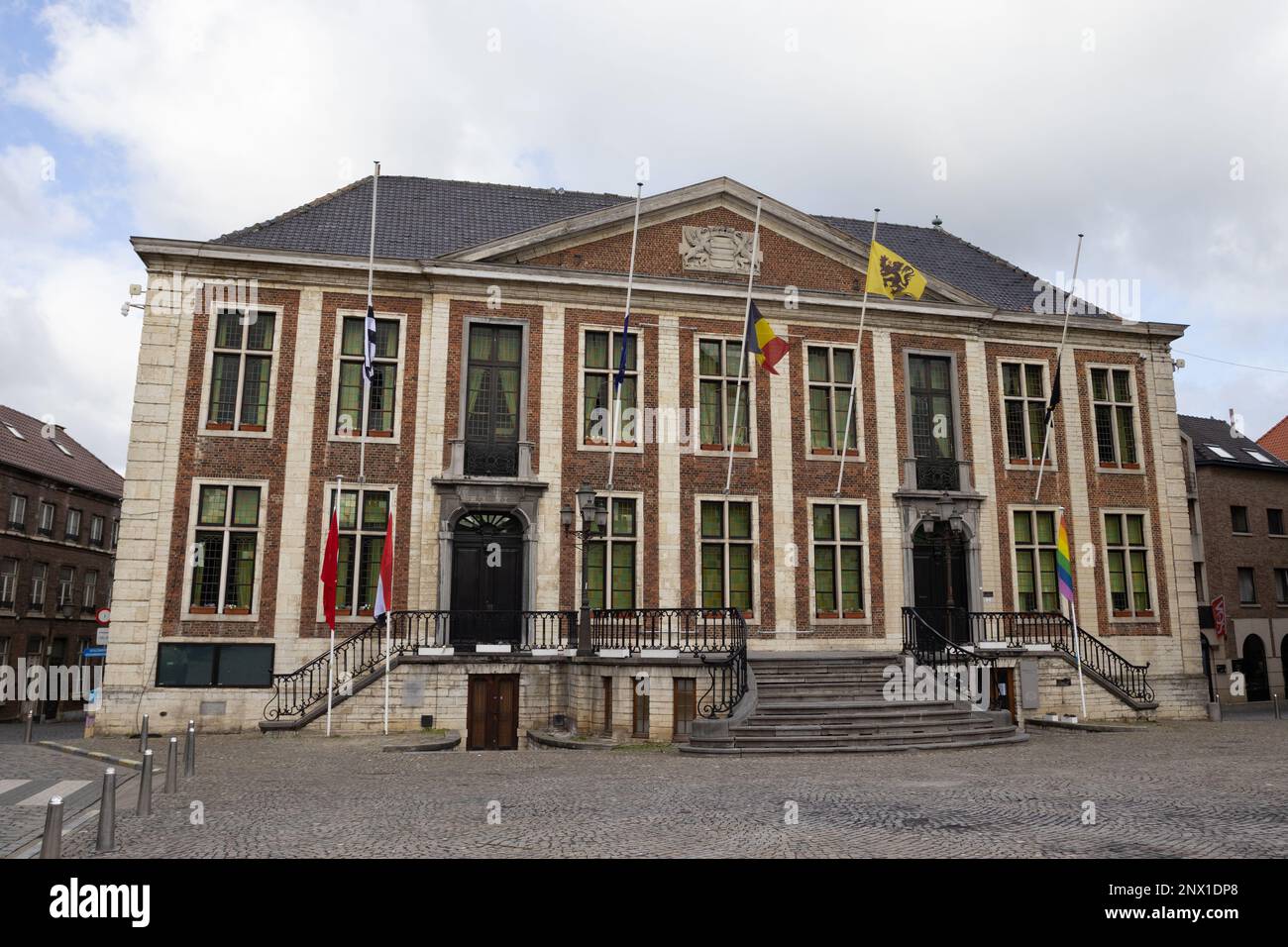 DIEST, BELGIQUE, 25 FÉVRIER 2023 : vue extérieure de l'hôtel de ville ...