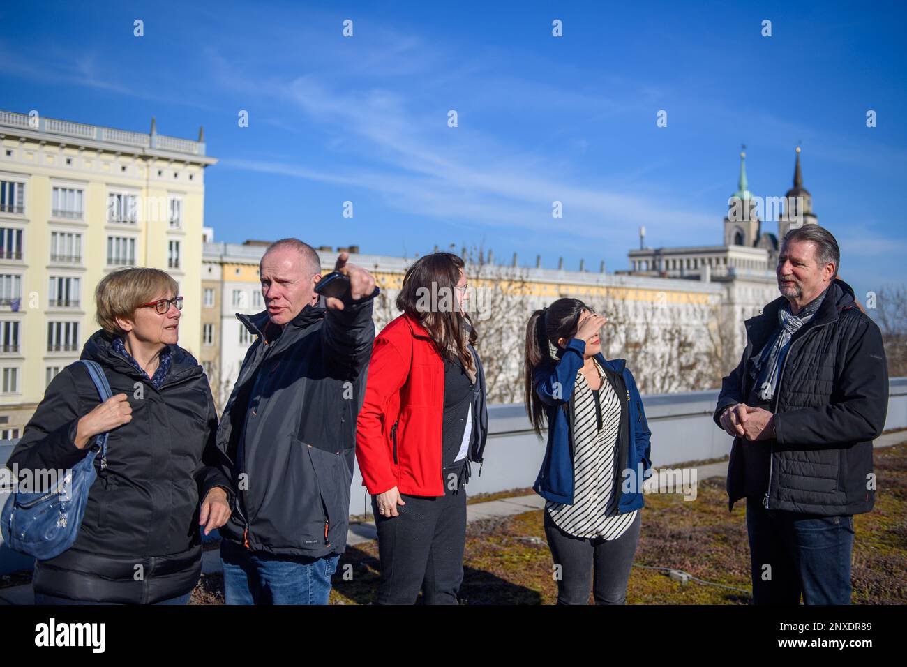01 mars 2023, Saxe-Anhalt, Magdebourg : Carola Schumann (l-r, FDP ...