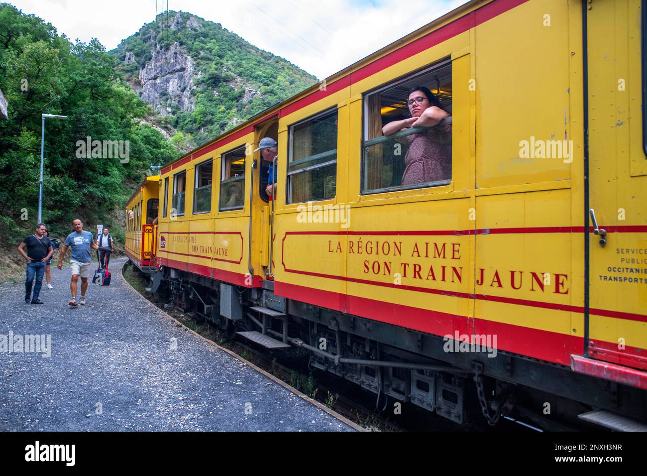 Gare de Thues-Carança. Le train jaune ou le train jaune, Pyrénées ...