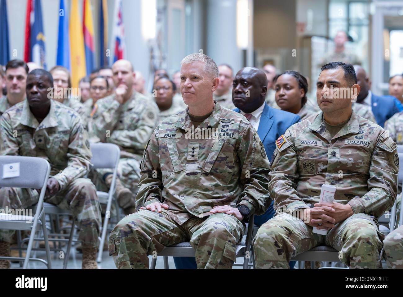 Lieutenant général Patrick Frank, États-Unis Le commandant général du ...