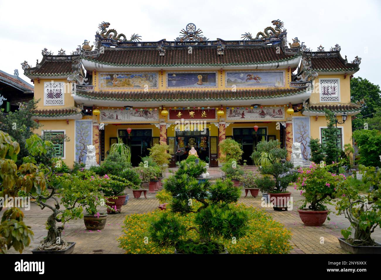 Chua phap bao Banque de photographies et d’images à haute résolution ...