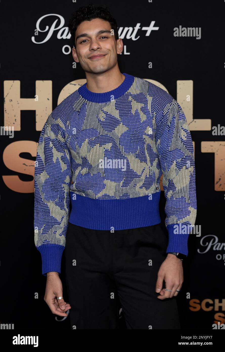 Anthony Keyvan assiste aux arrivées de Paramount + School Spirits ...