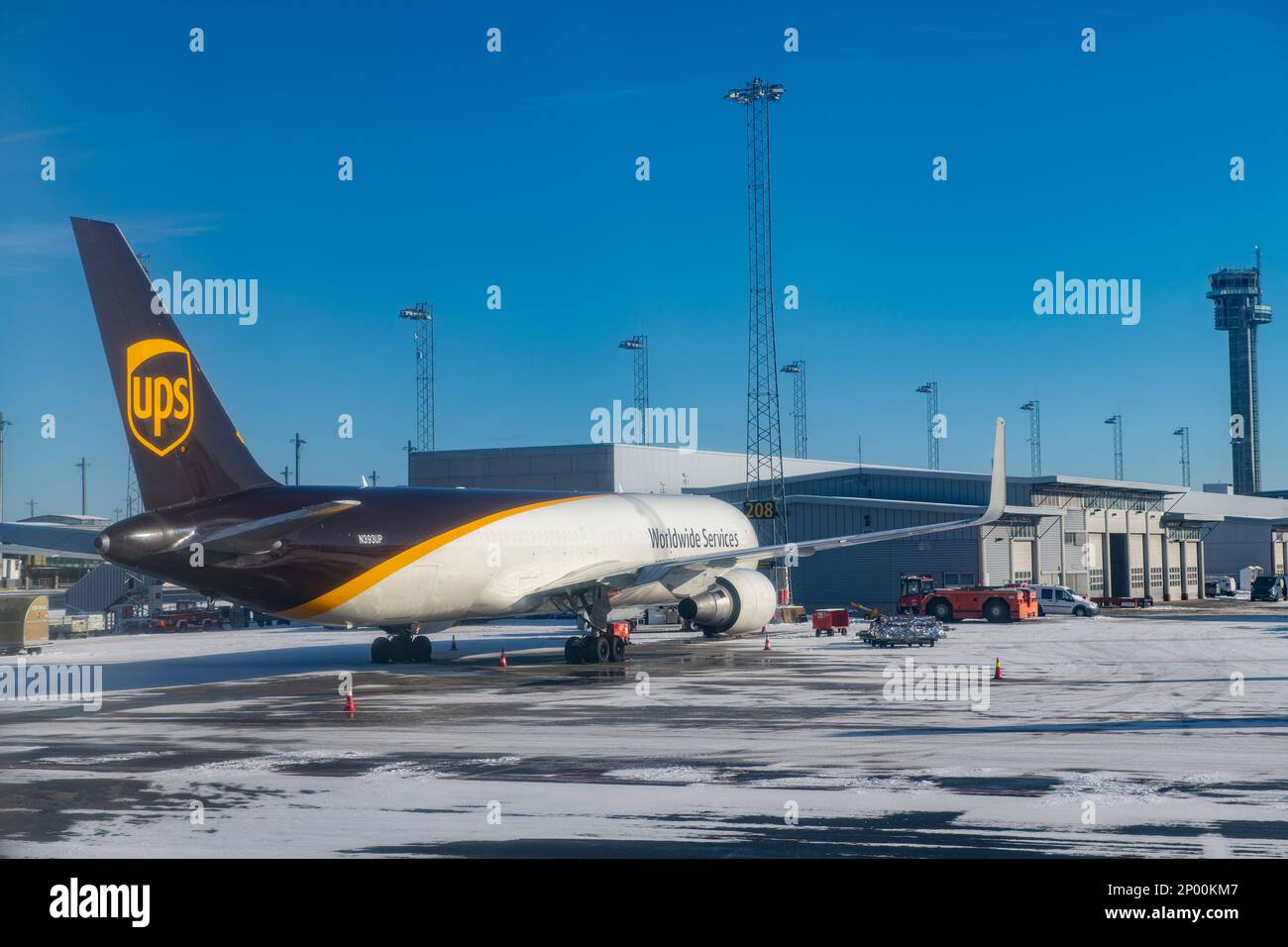Avion ups Banque de photographies et d’images à haute résolution - Alamy