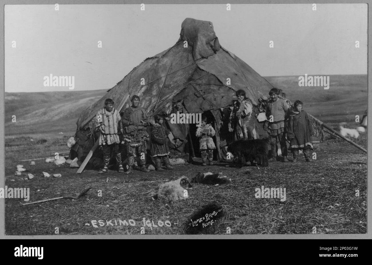 Igloo esquimau. Collection Frank and Frances Carpenter , Don; Mme W ...