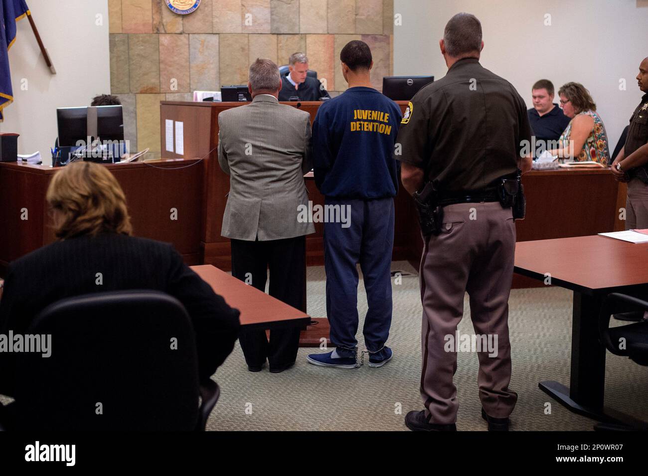 In an Aug. 25, 2016 photo, Savon Schmus, 16, is arraigned before Judge ...