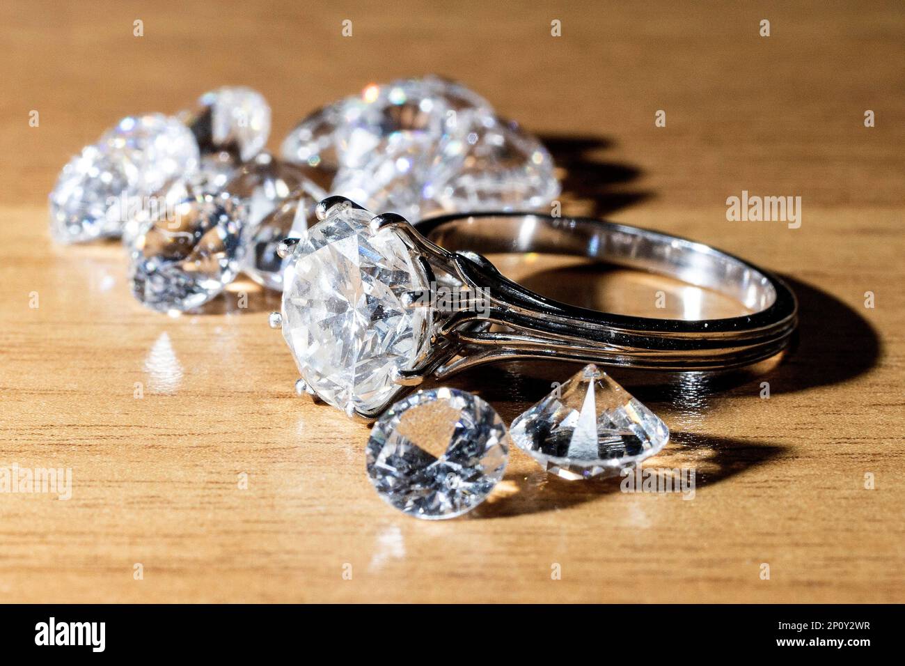 Diamant transparent Banque de photographies et d’images à haute ...