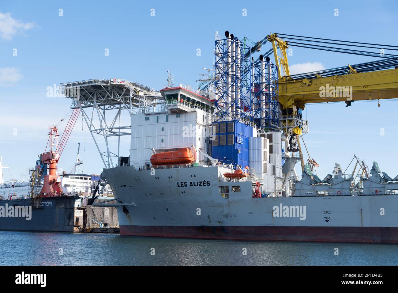 Gdansk, Pologne. 3 mars 2023. Chantier naval de Remontowa à Gdansk. Grue d'installation offshore ...