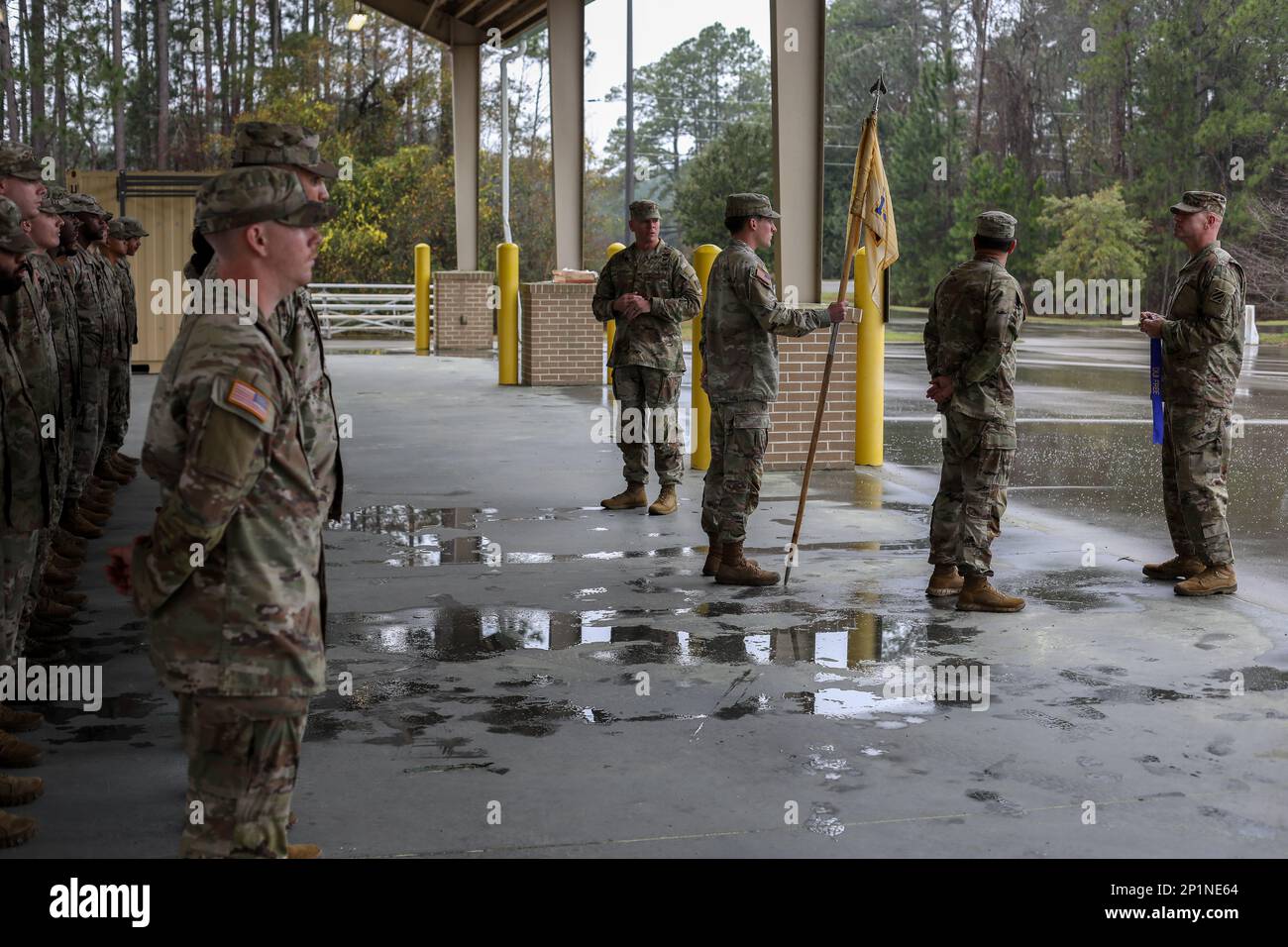 Les soldats affectés à la Compagnie des Quartermaster 135th, Bataillon ...