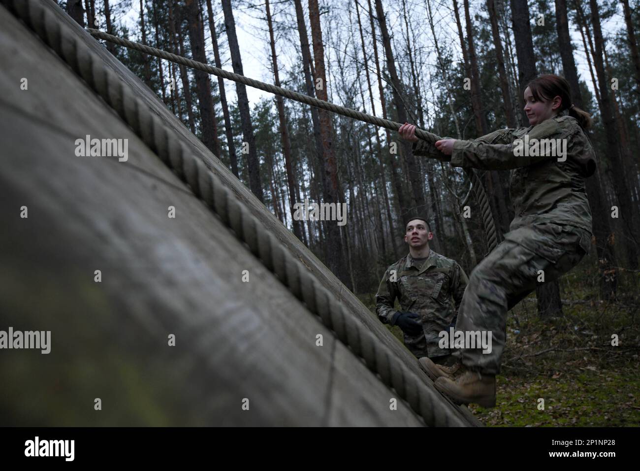 ÉTATS-UNIS Des soldats affectés à la Compagnie Alpha, 307th Bataillon ...