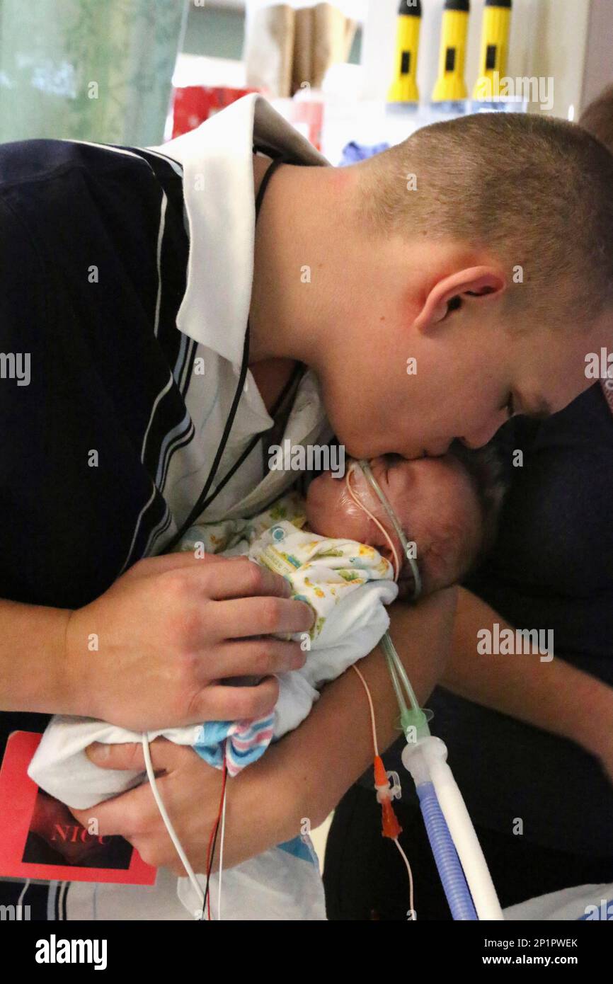 ADVANCE FOR USE SUNDAY, FEB. 14 AND THEREAFTER - In this Jan. 14, 2016 ...