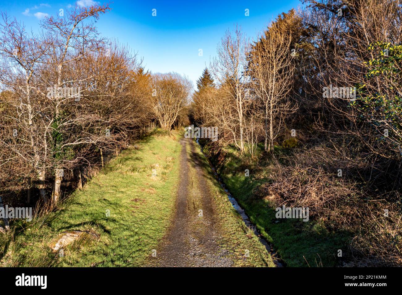 Vue aérienne de la promenade du chemin de fer de Burtonport par ...
