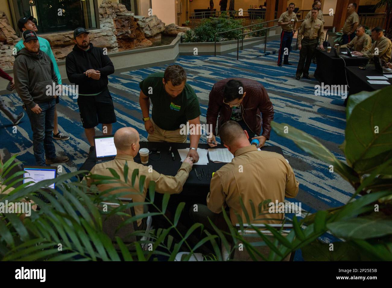 ÉTATS-UNIS Marines dans la réserve individuelle prête (IRR) s ...