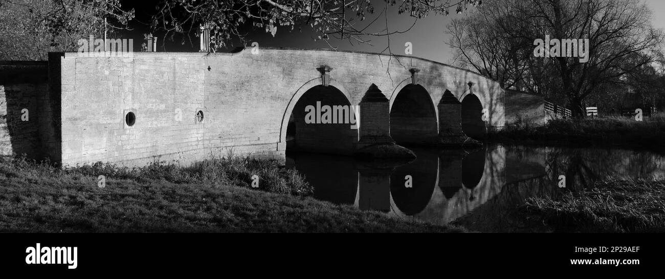 Milton ferry stone bridge Banque d'images noir et blanc - Alamy