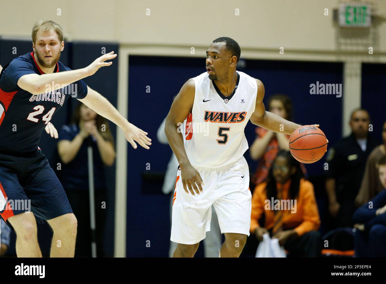 January 15, 2015: Pepperdine Waves forward Stacy Davis (5) during the ...