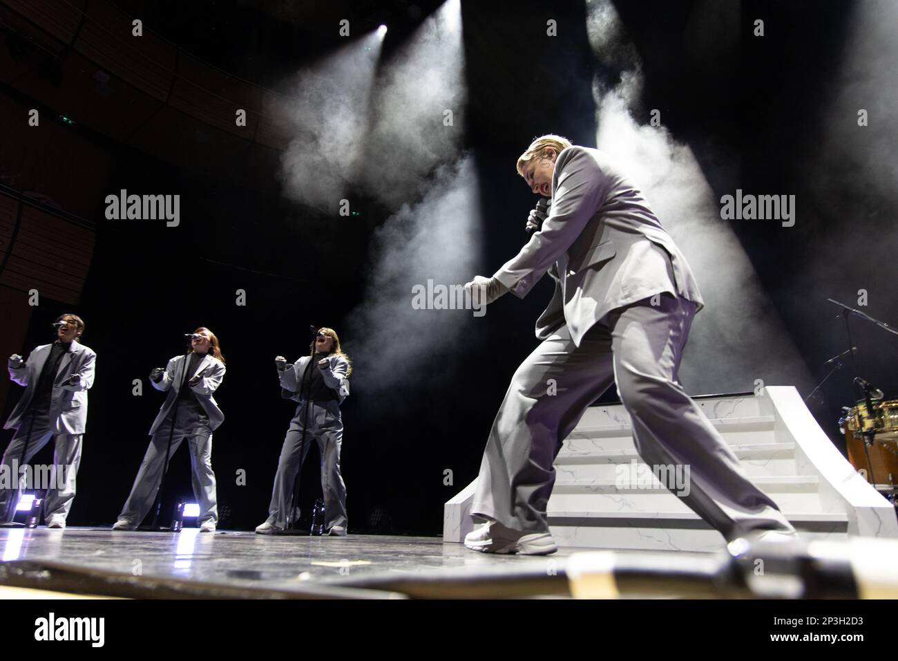 Estime de soi rebecca lucy taylor Banque de photographies et d’images à ...