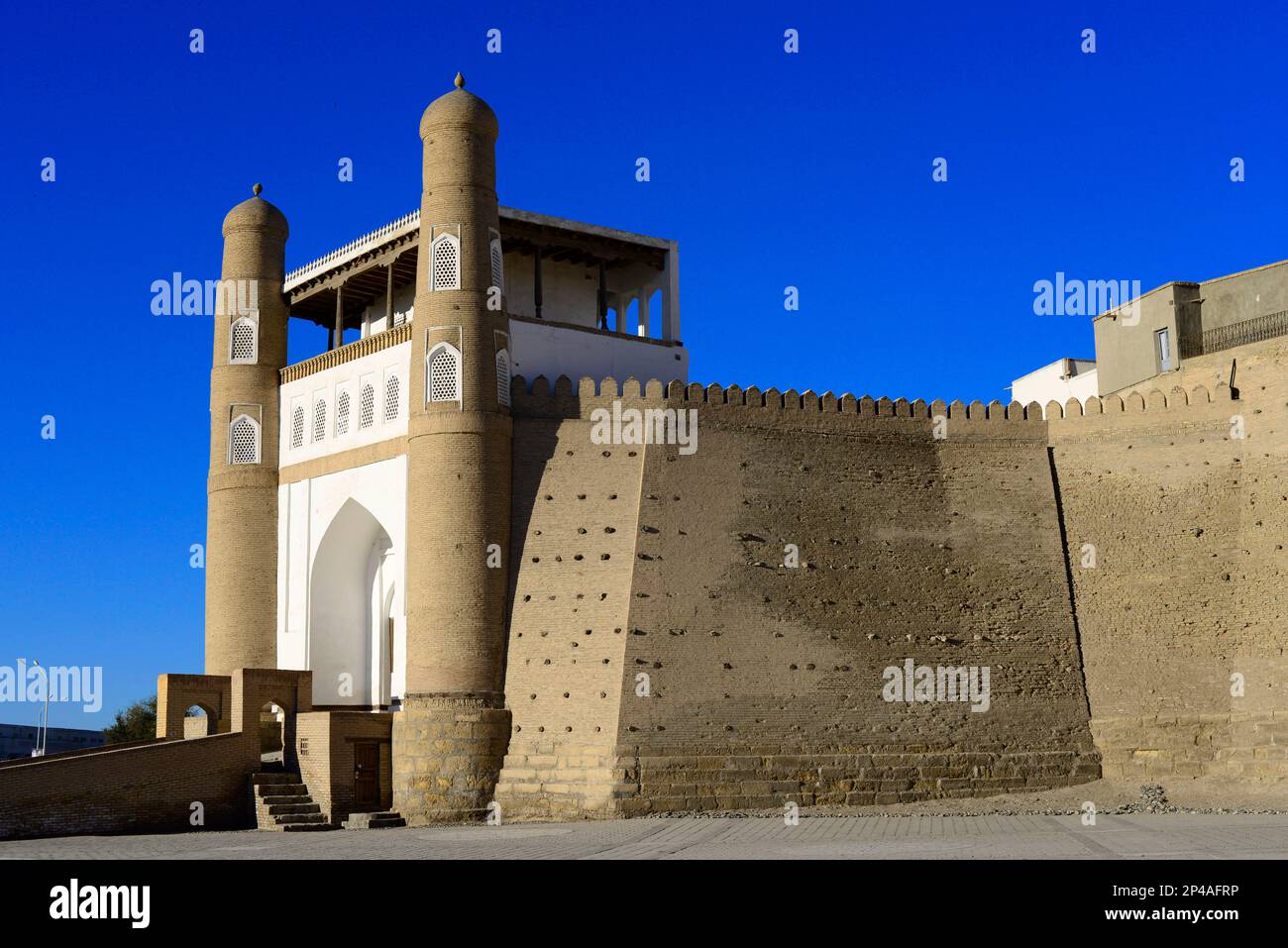 L'Arche de Boukhara est une forteresse massive située au coeur de la ...