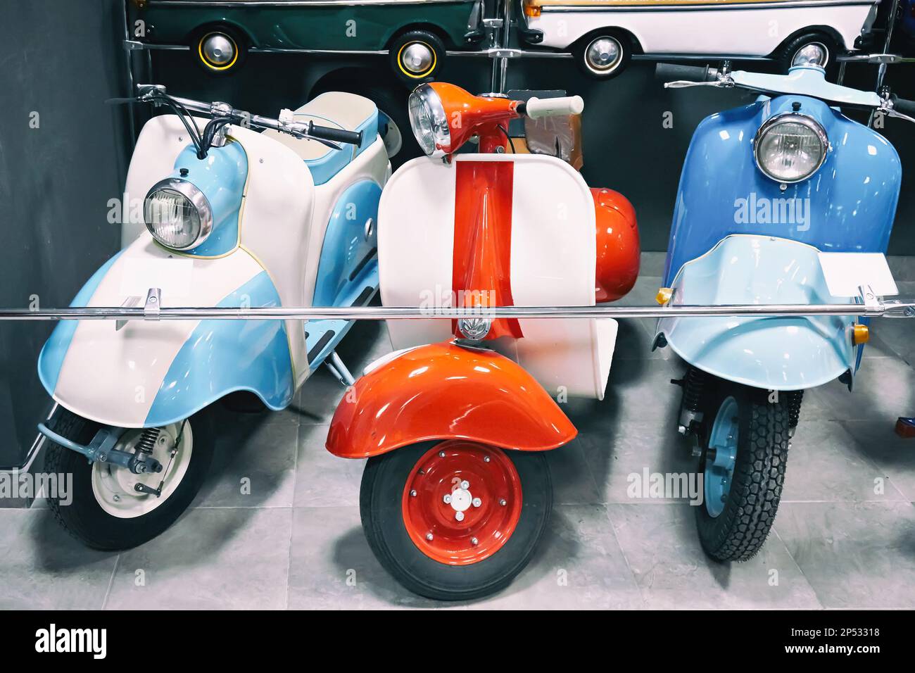 Old scooters Banque de photographies et d’images à haute résolution - Alamy