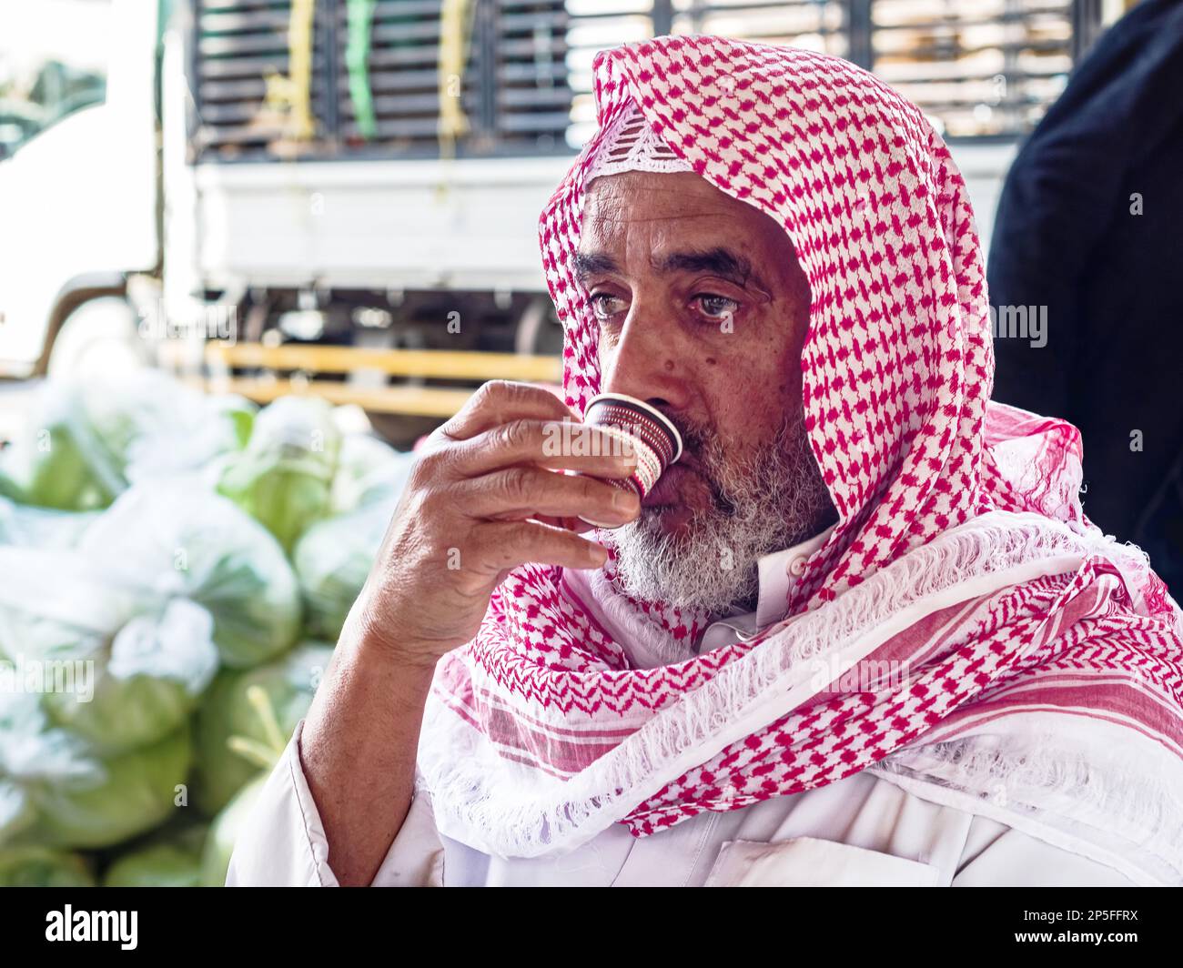Homme saoudien Banque de photographies et d’images à haute résolution ...