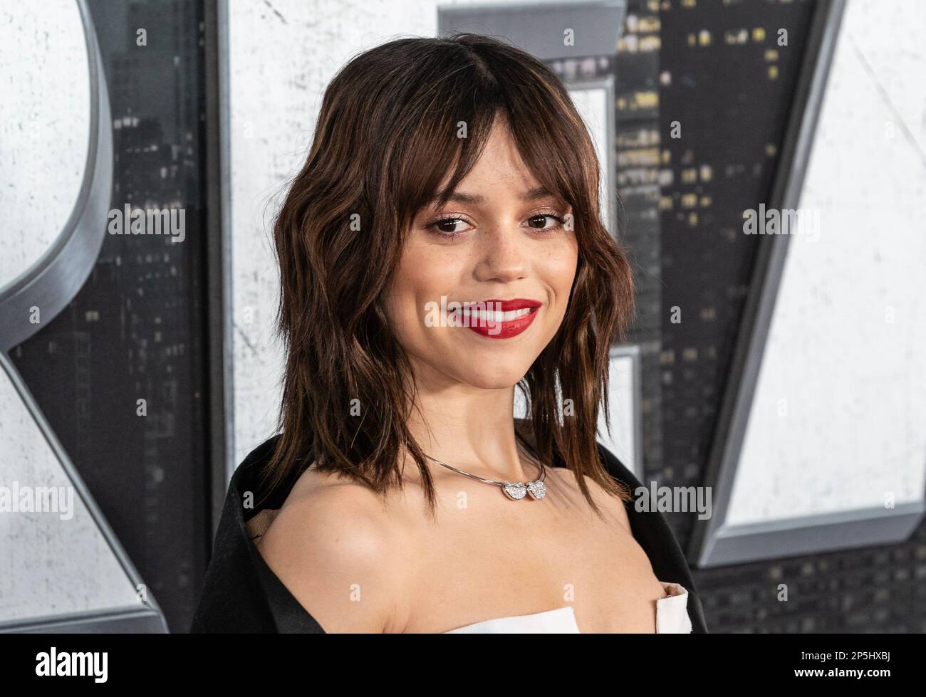 Jenna ortega crier 6 Banque de photographies et d’images à haute résolution - Alamy